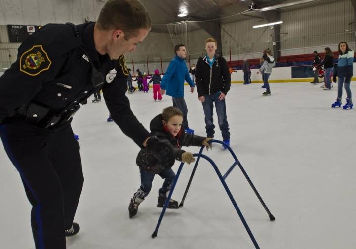 Lace up: Skate With a Cop to be held on March 19 - The Rochester Post