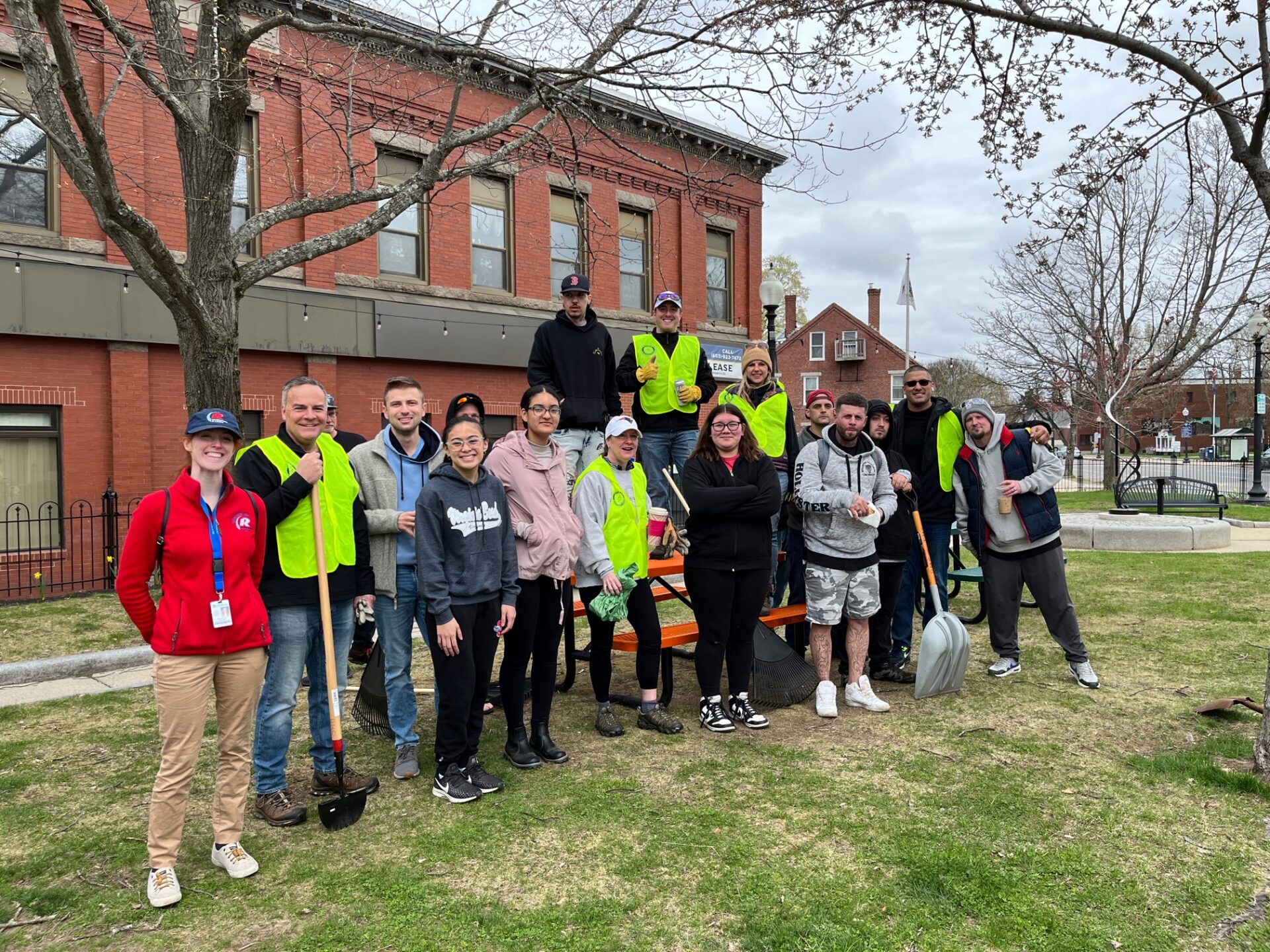 Volunteers come together for successful spring cleaning event - The ...