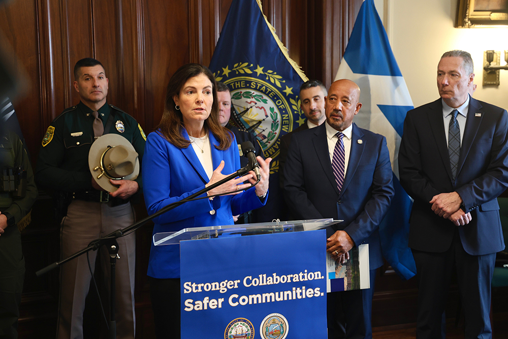 Governor Ayotte and Lawrence Mayor DePeña Address Cross-Border Crime and Drug Trafficking - The ...