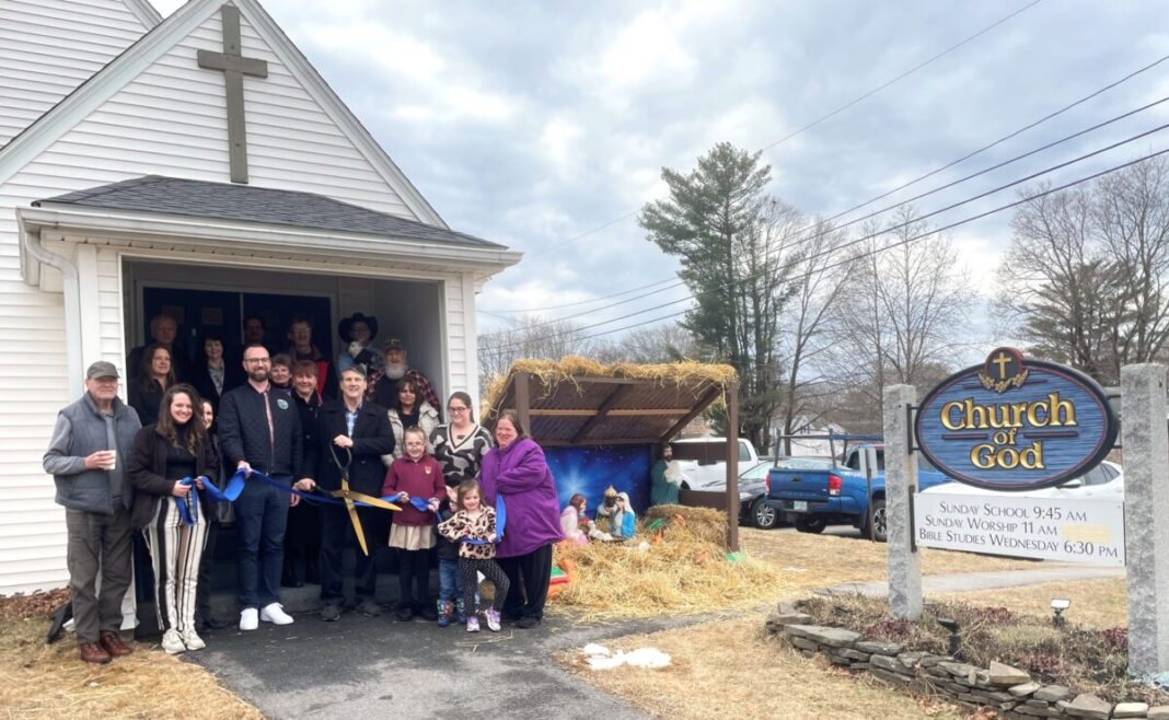 Chamber of Commerce Holds Ribbon Cutting Ceremony at Church of God ...